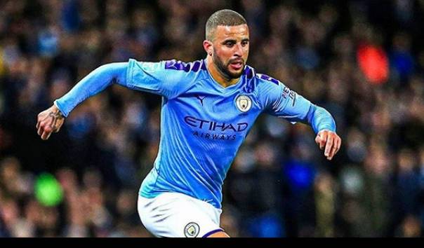 Duo Manchester City, Gabriel Jesus dan Kyle Walker Positif Covid-19