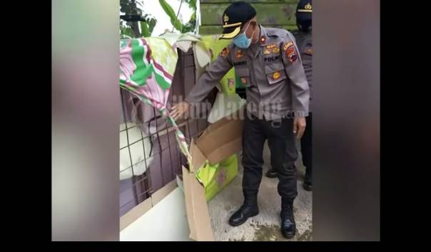 Viral Penipuan Kasur Spring Bed Rp 300 Ribu, Ternyata Isinya Kardus dan ...