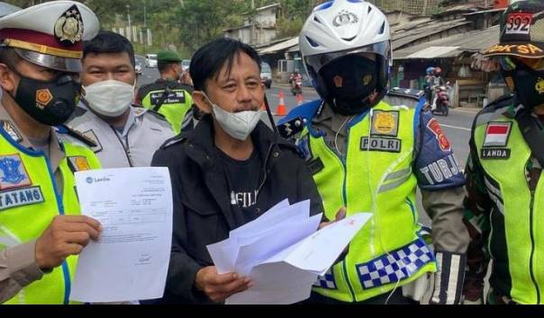 Epy Kusnandar Pemeran Kang Mus Preman Pensiun Ditangkap Polisi karena Narkoba