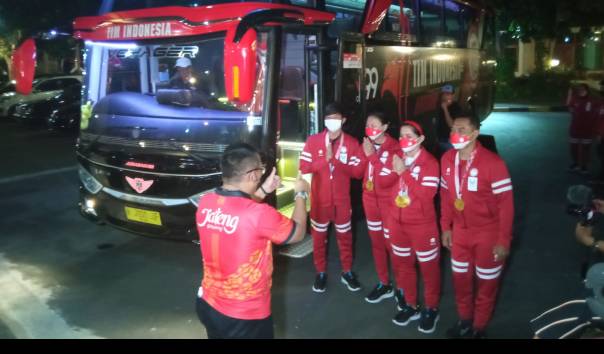 Leani Ratri Oktila, Ratu Para-Badminton yang Terima Bonus Rp13,5 M ...