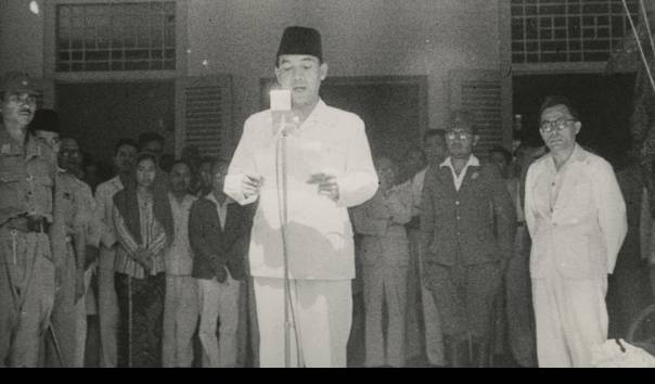Bacaan Isi Teks Proklamasi Kemerdekaan Indonesia Asli dan Sudah ...