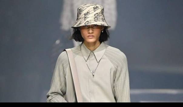 Rizal Rama, Model Indonesia yang Melenggang di Paris Fashion Week 2022