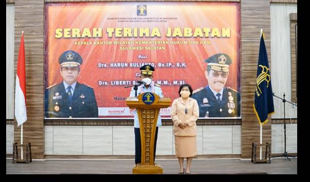 Liberti Sitinjak Resmi Pimpin Kanwil Kemenkumham Sulsel Liberti Sitinjak Resmi Pimpin Kanwil Kemenkumham Sulsel