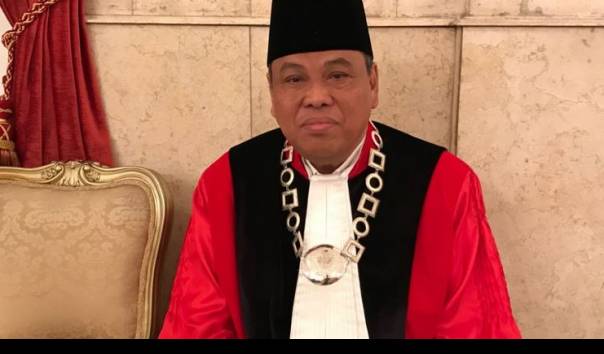 Dilantik Megawati, Hakim MK Arief Hidayat Jadi Ketua Umum Persatuan Alumni GMNI