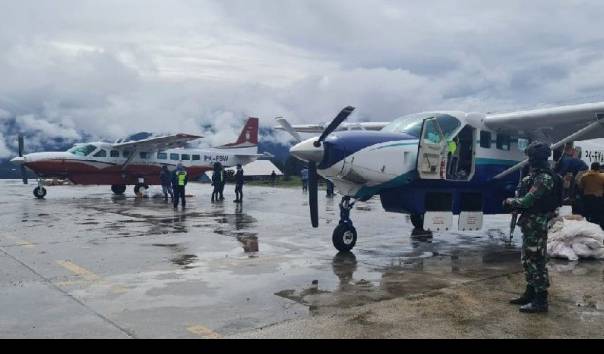 4 Pesawat Batal Mendarat di Bandara Ilaga Papua setelah KKB Lepaskan ...