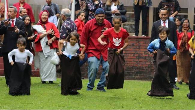 4 Fakta Lomba Balap Karung 17 Agustus, Ternyata Sudah Ada sejak Zaman ...