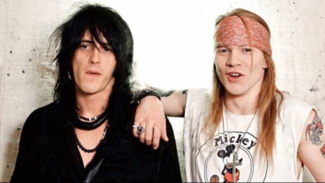 Terungkap, Eks Gitaris Guns N Roses Ini Tak Saling Bicara dengan ...