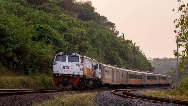 Berlaku Mulai 19 Desember, Begini Syarat Baru Naik Kereta Api di Indonesia