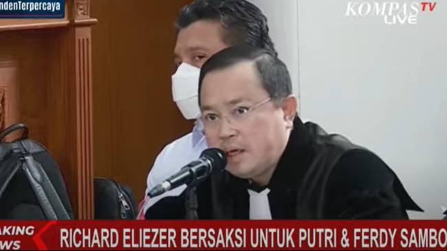 Pengacara Ferdy Sambo Bentak Eliezer karena Ubah BAP, Hakim Larang Arman Hanis Tanya Langsung