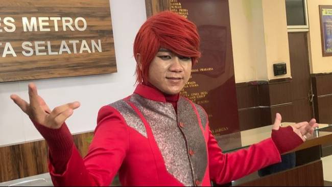 Pesulap Merah Tantang Seluruh Dukun di Indonesia untuk Menyantetnya ...