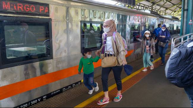 KAI Buka Pemesanan Tiket Kereta Lebaran 2025, Buruan Pesan dari Sekarang!