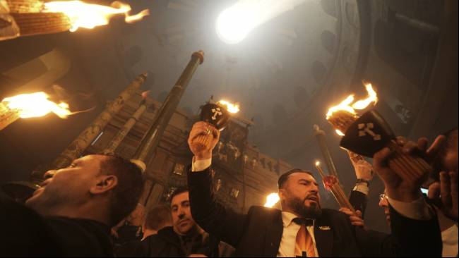 Jemaah Masjid Al-Aqsa dan Gereja Makam Kudus Diserang, Palestina ...