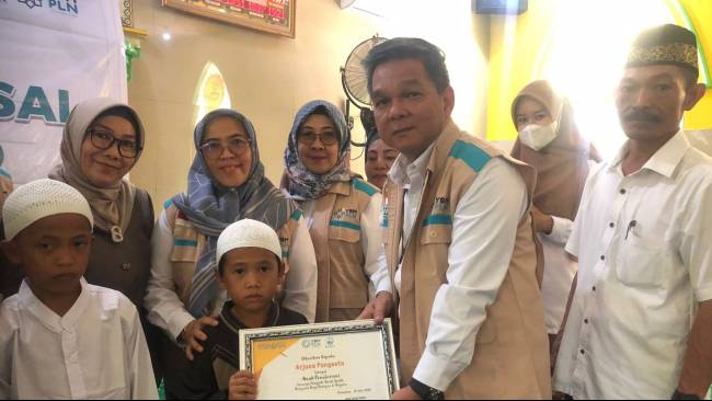 Khitan Asyik Bersama YBM PLN UID S2JB di Libur Sekolah