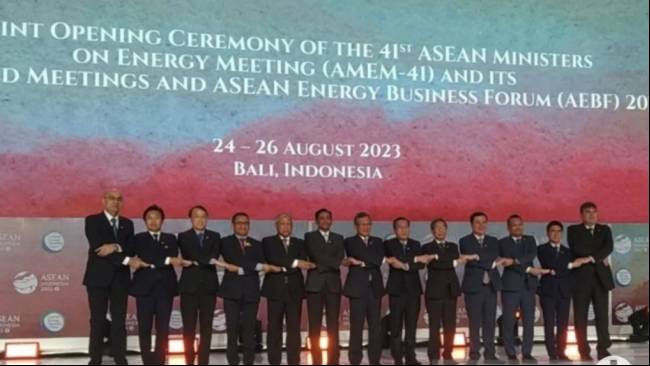 Menteri Energi se-ASEAN Kumpul di Bali, Bahas Dana Transisi Energi ...