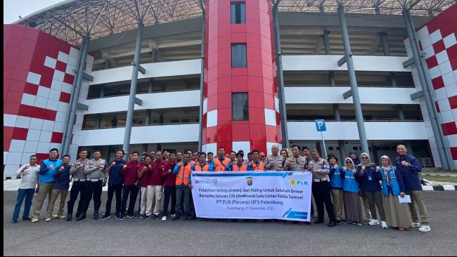 Peduli Keselamatan Berlalu Lintas, PLN UP3 Palembang Upskilling Safety Driving and Riding