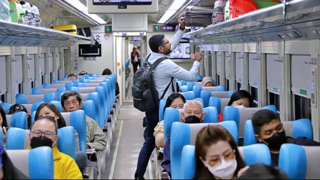 Sambut Libur Nataru, PT KAI Tambah 312 Ribu Tempat Duduk dan Sediakan 2,3 Juta Tiket