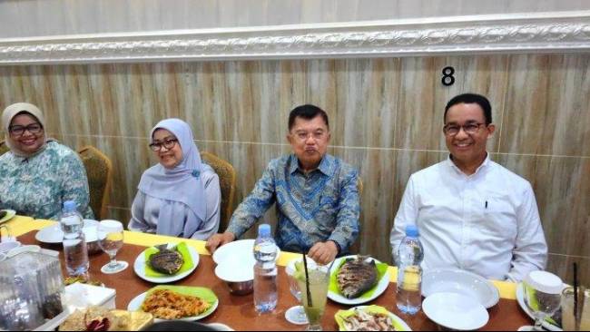 Jusuf Kalla Kritik Jokowi Yang Pernah Bagikan Bansos Di Depan Istana
