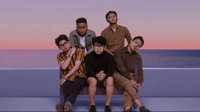 Lirik Lagu HAHAHA Beserta Maknanya, Single Terbaru Juicy Luicy yang ...
