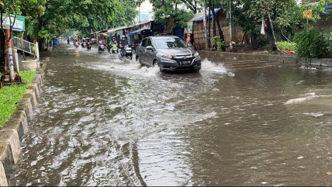 Update Banjir DKI Jakarta, 17 RT dan 16 Ruas Jalan Tergenang Pagi Ini
