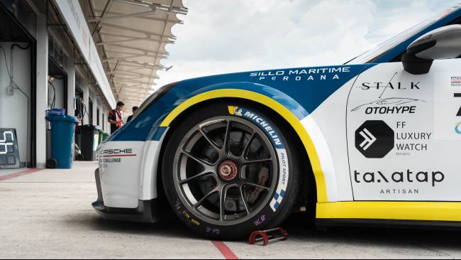 Michelin Buat Ban Khusus dan Spesial Untuk Balapan Porsche Sprint ...