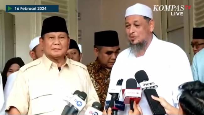 Prabowo Ziarah ke Makam Habib Ali Kwitang, Minta Doa Restu Pekerjaan ke Depan Baik untuk Rakyat