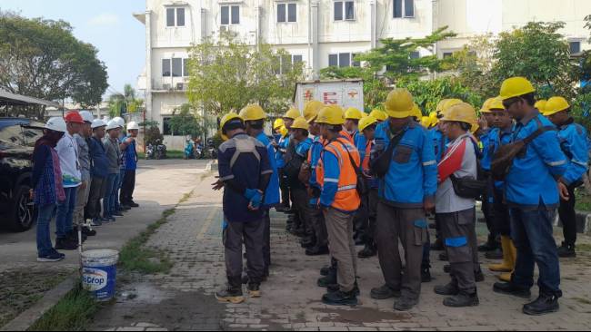 Menjaga Jaringan Listrik Tetap Andal, PLN ULP Ampera Lakukan ...