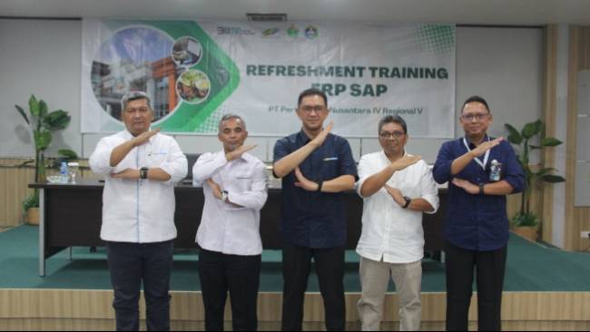 Direktur SDM & TI PTPN IV Membuka Refreshment Training ERP SAP di PTPN IV Regional V