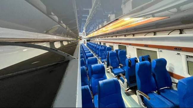 Cek Beda dan Keunggulan Kereta Ekonomi PT KAI New Generation, Premium ...