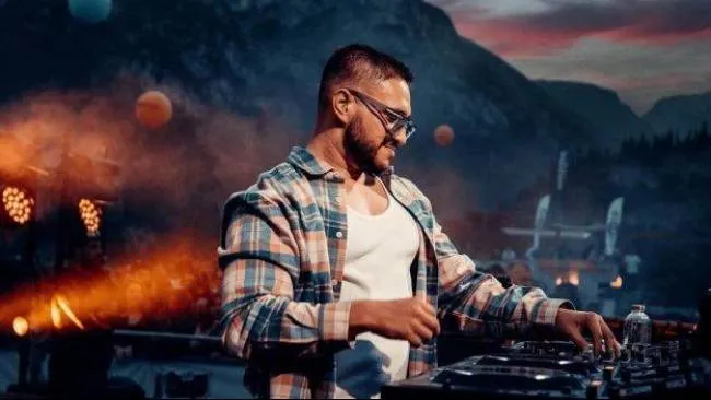 DJ Jonas Blue Jadi Line Up Utama di Festival Scream Or Dance 2024