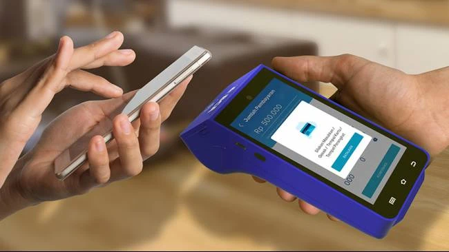 Cara Terima Transaksi Pembayaran QRIS Tap di EDC BCA Layar Sentuh