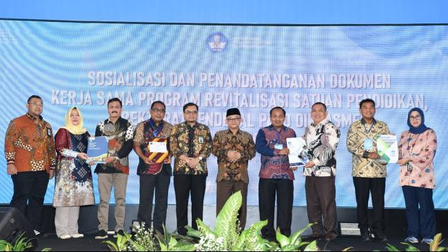 Revitalisasi Satuan Pendidikan: Upaya Transformasi Pendidikan Dasar dan ...