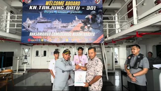 Bakamla Jemput 3 ABK WNI yang Ditangkap di Perairan Malaysia