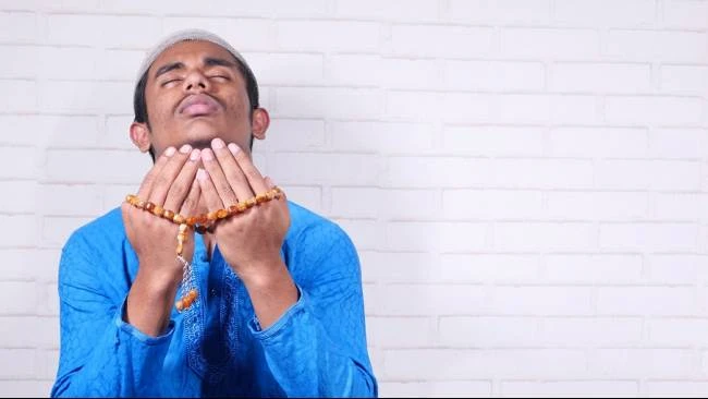 Kapan Malam 1 Rajab 1447 H? Ini Waktu dan Amalan yang Dianjurkan