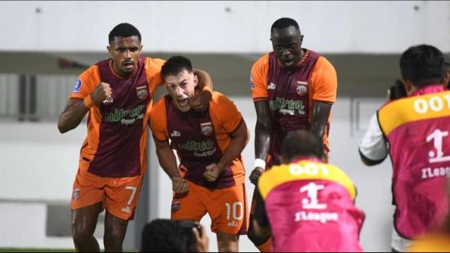 Hasil Super League: Comeback Fantastis, Borneo FC Jaga Asa Juara usai ...