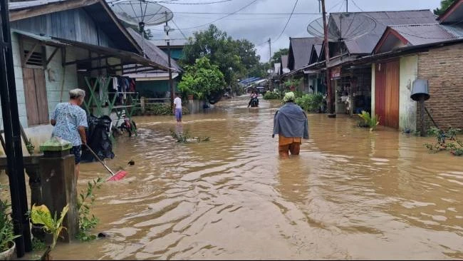 20 Kecamatan Tapanuli Tengah Terdampak Banjir-Longsor, 34 Orang ...