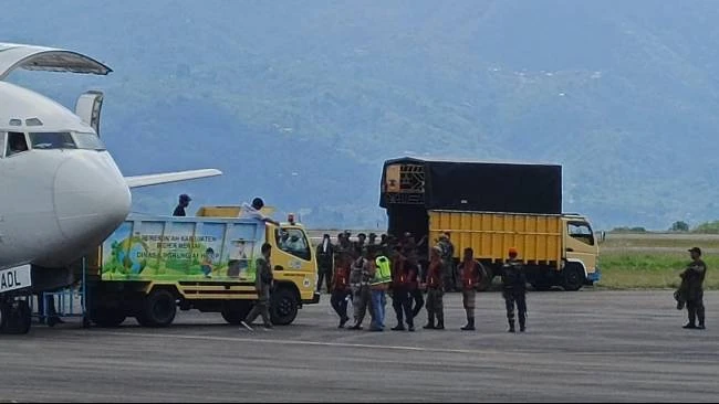 Pemerintah Kirim 20 Drum BBM ke Daerah Terdampak Bencana di Aceh Lewat ...