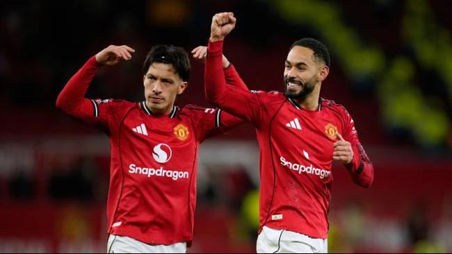Link Live Streaming Leeds United Vs Manchester United Malam Ini, Kick ...