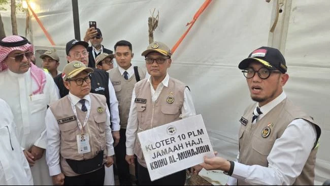 Kemenhaj Copot Identitas KBIHU dan Spanduk Tak Resmi di Tenda Jemaah di ...
